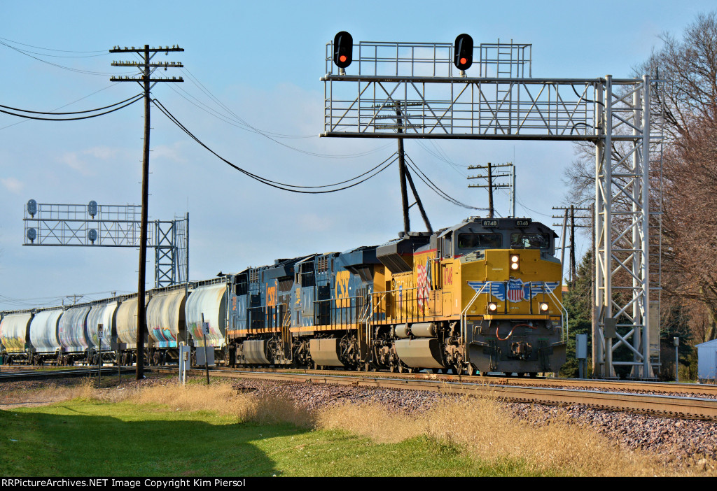 UP 8748 CSX 938 3319